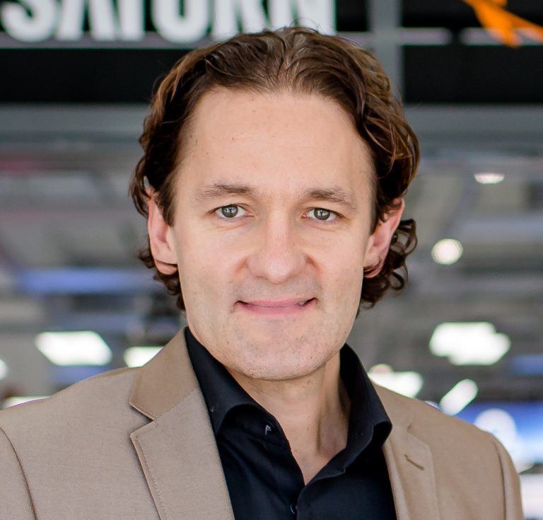 MARTIN WILD - Digital Age Tech Summit